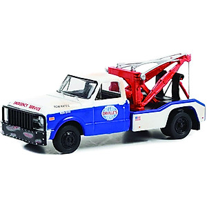 Greenlight 46090-B Dually Drivers Series 9 - 1969 Chevy C-30 Dually Wrecker - Orville’s Day & Nite Service 1:64 Scale