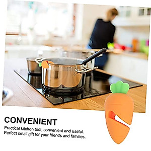 Housoutil 6pcs Pot Lid Overflow Preventer Silicone Utensil Holder Silicone Cooking Spoons Utensil Holders Spill-proof Lid Stand Pan Protectors Pot Lid Stand Carrot Spill-proof Lifters Animal