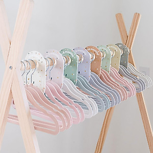 3 Sprouts Velvet Baby Hangers - Non-Slip Hanger for Infant, Toddler, Baby Clothes - Closet Kids Hangers with Slim Design, Nordic Colors, Pack of 30 - Cream