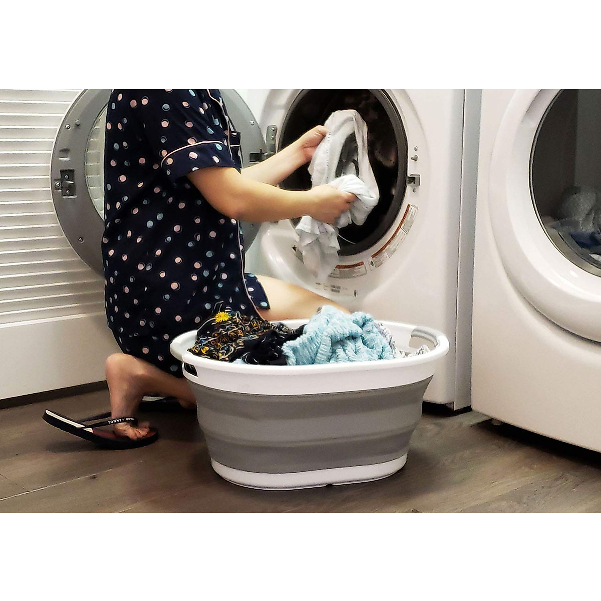 SAMMART 28L (7.4 gallon) Collapsible Plastic Laundry Basket-Oval Tub/Basket - Portable Washing Tub-Space Saving Laundry Hamper, Water capacity: 22L (5.8 gallon) (1, Grey)