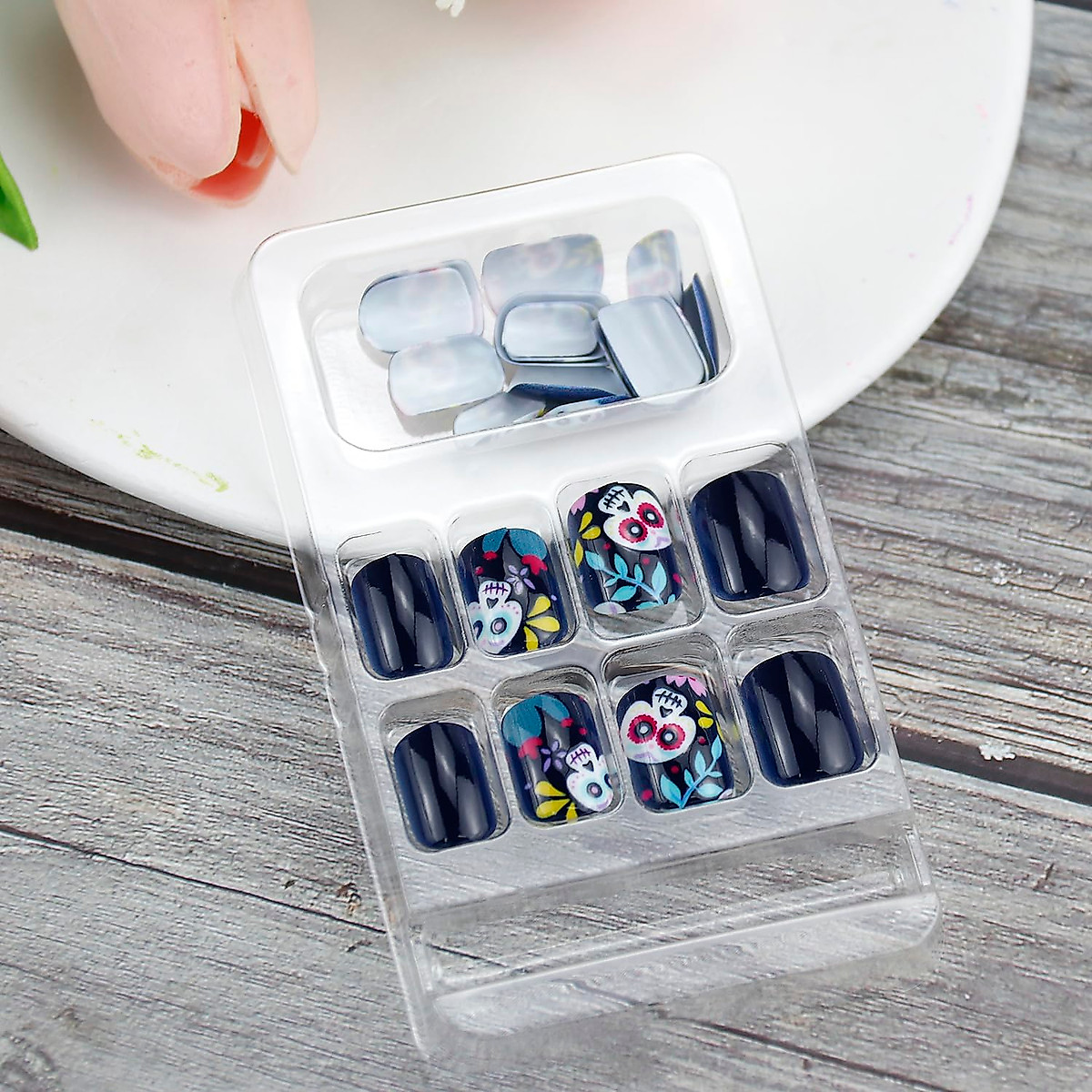 Halloween Press on Nails Short Day of the Dead Fake Nails for Women for Nail Art Supplies Acrylic Nail Design False Nails Cosplay Nail Supplies Nail Accessories Nail Decorations 24Pcs