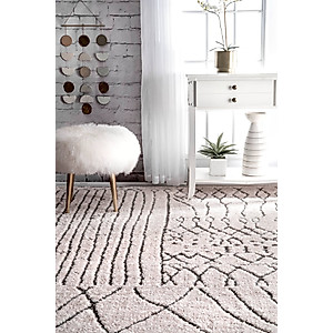 nuLOOM Nohemi Moroccan Shag Area Rug, 4' x 6', Light Beige