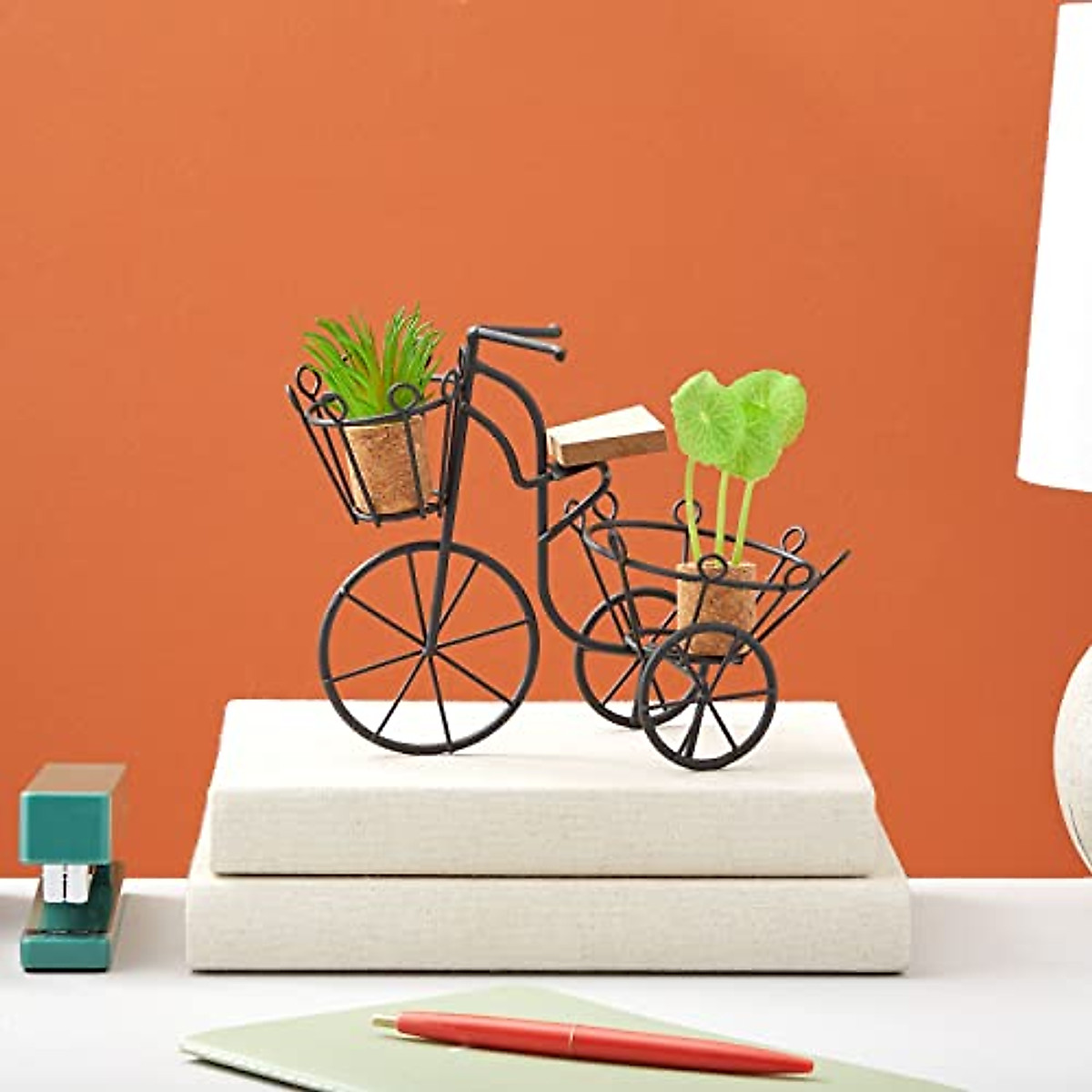 Juvale Miniature Bicycle Metal Plant Stand for Succulents and Flowers, Indoor, Outdoor Garden Decor, Black (7 x 6 x 3 in)