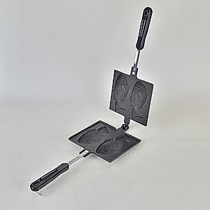 Iwachu Cast Iron Taiyaki (fish shaped cake) Pan Mini, Made in Japan
