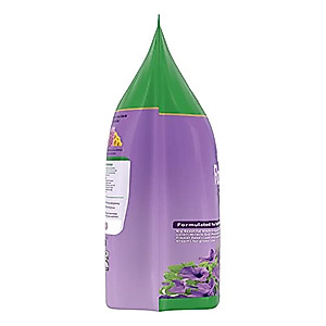 Miracle-Gro Water Soluble Bloom Booster Flower Food, Plant Food for Annual and Perennial Flowers, In-Ground and Container Plants, Roses, Hydrangeas, Hibiscus, 5.5 lb.