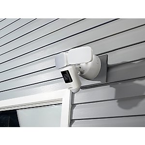 Lorex 2K Wi-Fi Floodlight Camera with Adjustable LEDs, Smart Motion Detection, 2-Way Talk, Color Night Vision, White