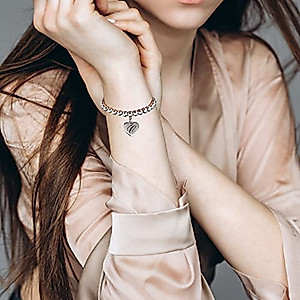 Estendly Initial Heart Charm Bracelets for Kids 6mm Stainless Steel Beaded Delicate Letters C Bracelet Jewelry Birthday Gift for Sister