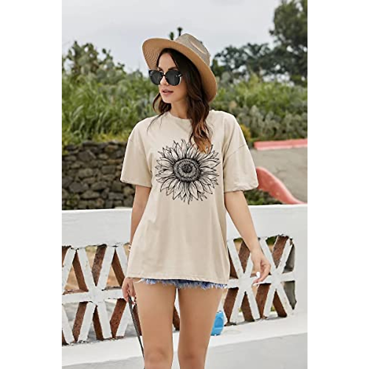 ORANDESIGNE Women’s Casual Graphic Print Short Sleeve Tunic Tops Round Neck Tee Oversized Sunflower T Shirts