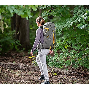 ALPS Mountaineering Clay/Apricot, 45L