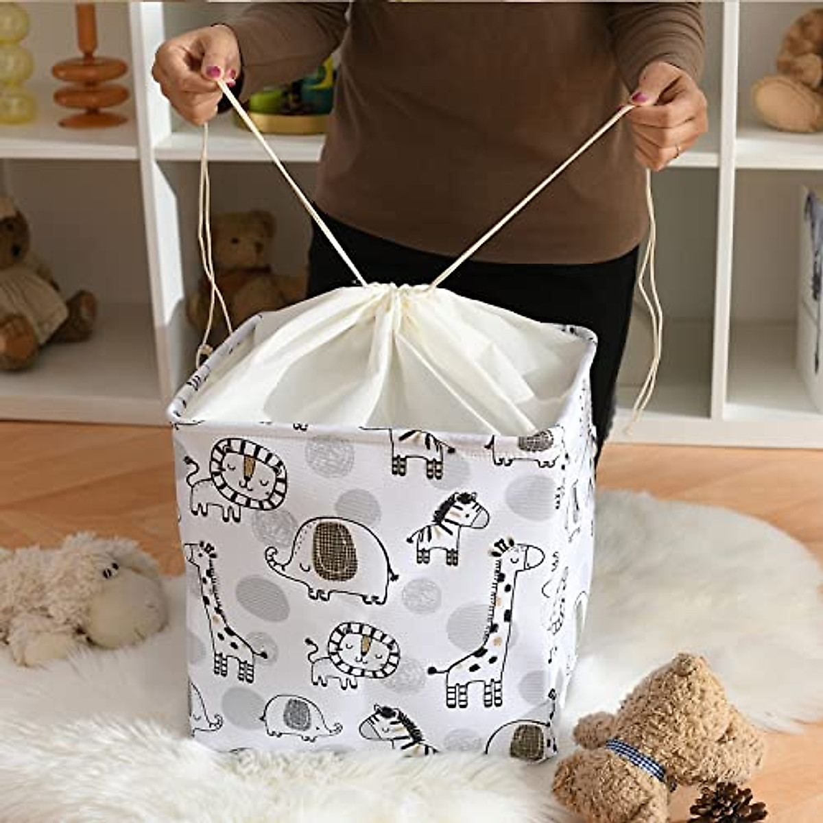 2 Pack Baby Hamper Giraffe Storage Basket, Toy Storage Organizer Collapsible Laundry Baskets with Drawstring Closure Waterproof Round Nursery Hamper for Kid's Room, Baby Laundry, Home Decor