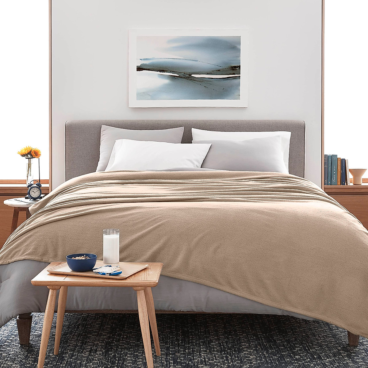 Martex Fleece Blanket Queen Size - Fleece Bed Blanket - All Season Warm Lightweight Super Soft Anti Static Throw Blanket - Beige Blanket - Hotel Quality- Blanket For Couch (90x90 Inches, Beige)