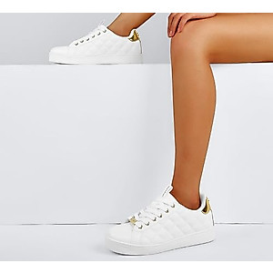 LUCKY STEP Women‘s Fashion Sneakers Classic Casual Tennis Lace up PU Leather Walking Shoes Comfortable Non Slip Sneakers(White,9B(M) US)