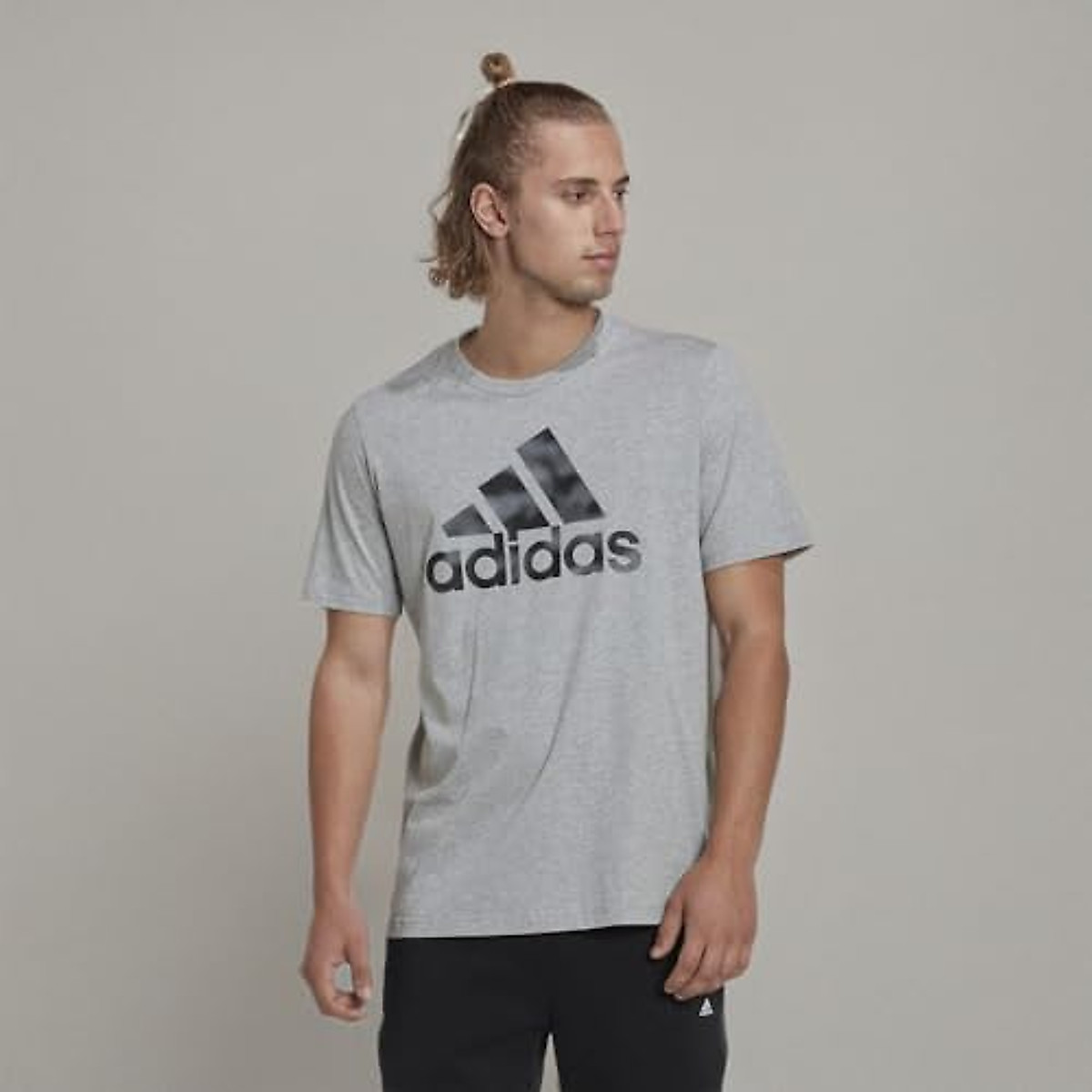 adidas Men's Essentials Camouflage Printed Tee, Medium Grey Heather, Large