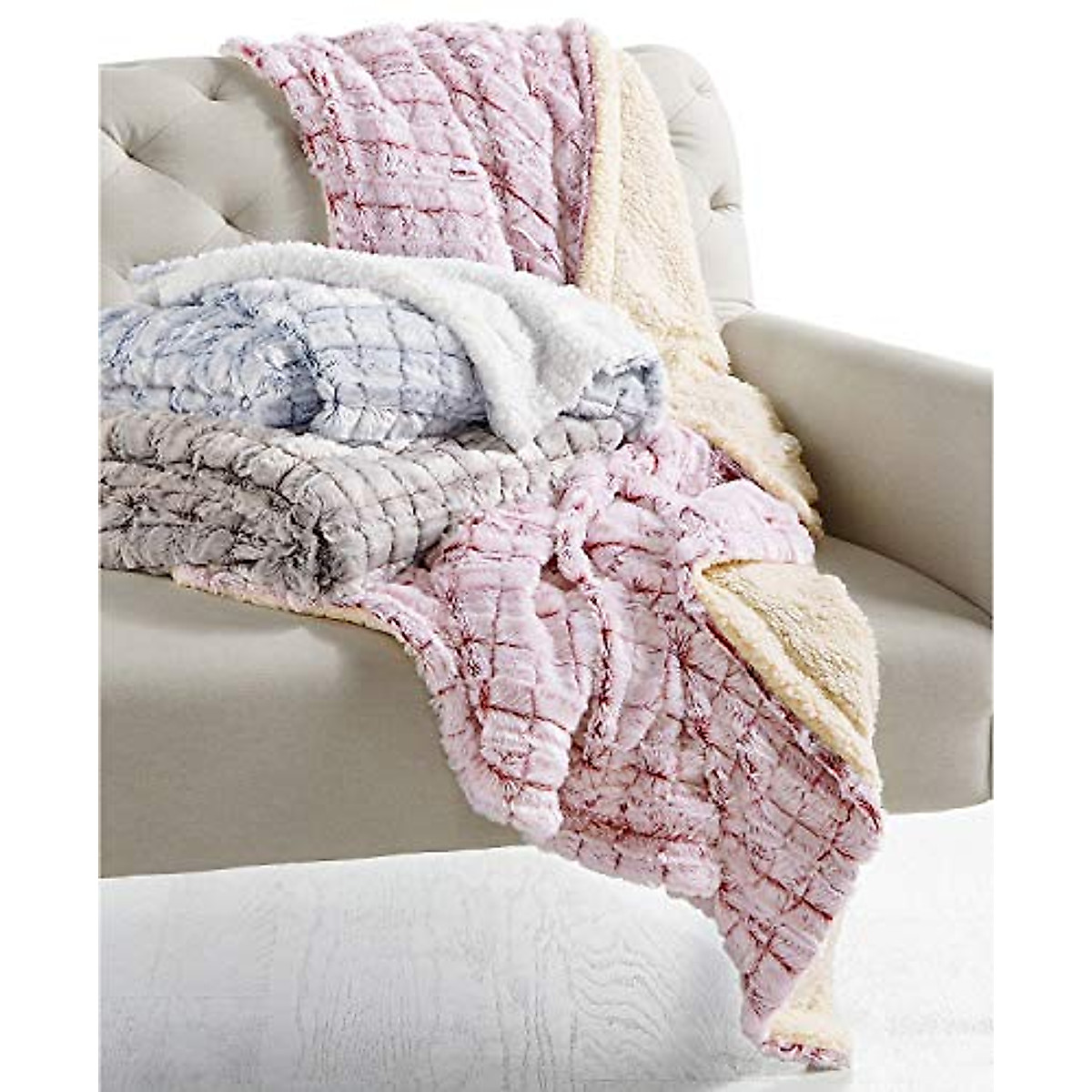 Hotel Suite Micromink/Sherpa Reversible 50 x 60 in Navy Color Throw, Navy