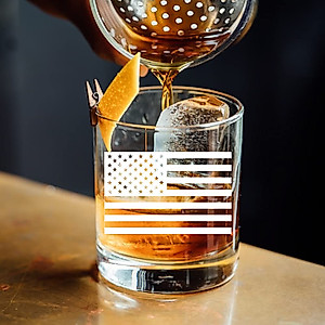 Perfectinsoy American Flag Whiskey Glass, Perfect Glass as a Christmas, Veterans Day, Father’s Day, 4th of July, or Birthday Gift for Dad