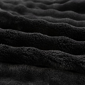 YUSOKI Faux Fur Twin Blanket with 3D Bubbles Super Soft Fuzzy Cozy Thick Blanket for Couch Chair Sofa Gift Home Décor(Black,60 * 80inches)