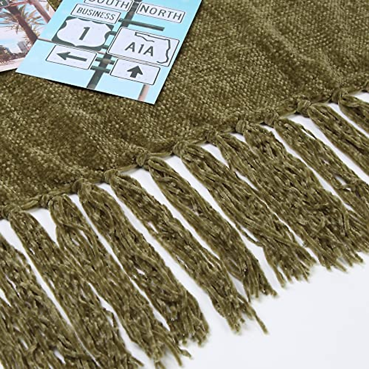 Vhorate Throw Blanket for Couch Sofa Bed Chair, 50in x 60in Soft Cozy Chenille Living Room Blanket with Tassel, Comfy All Seasons Suitable for Women Men and Kids