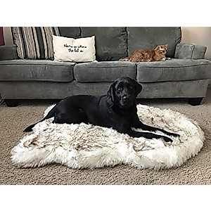 PAW Brands Puprug Faux Fur Memory Foam Orthopedic Dog Bed, Premium Memory Foam Base, Ultra-Soft Faux Fur Cover, Modern and Attractive Design (Large/Extra Large - 50" L X 30" W, White Curve)