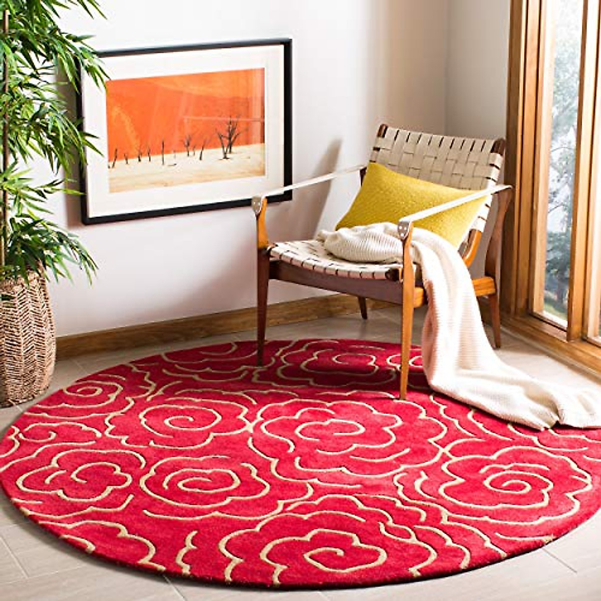 SAFAVIEH Soho Collection 8' Round Red SOH812A Handmade Premium Wool & Viscose Area Rug