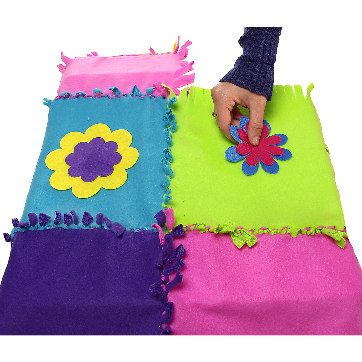 Made By Me Easy to Knot Quilt Making Kit by Horizon Group USA, No Sewing, No Cutting, 59 in. x 39 in. Fleece Blanket, Pre-Cut Squares & Felt Decals (57964F)