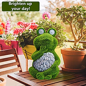 Garden Statue of Frog with Solar Light Eyes - Outdoor Spring Decoration - Garden Frog Figurine for Patio, Balcony, Yard, Lawn Ornament - Unique Housewarming Gift