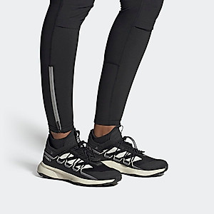 adidas Women's Terrex Voyager 21 Sneaker, Black/Chalk White/Grey, 10.5