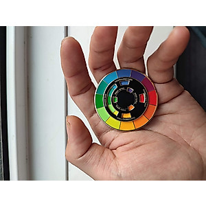 Creative Color Wheel Enamel pin, The Spinning Wheel Moves Nicely，Color Wheel Brooch (Color Wheel Enamel pin)