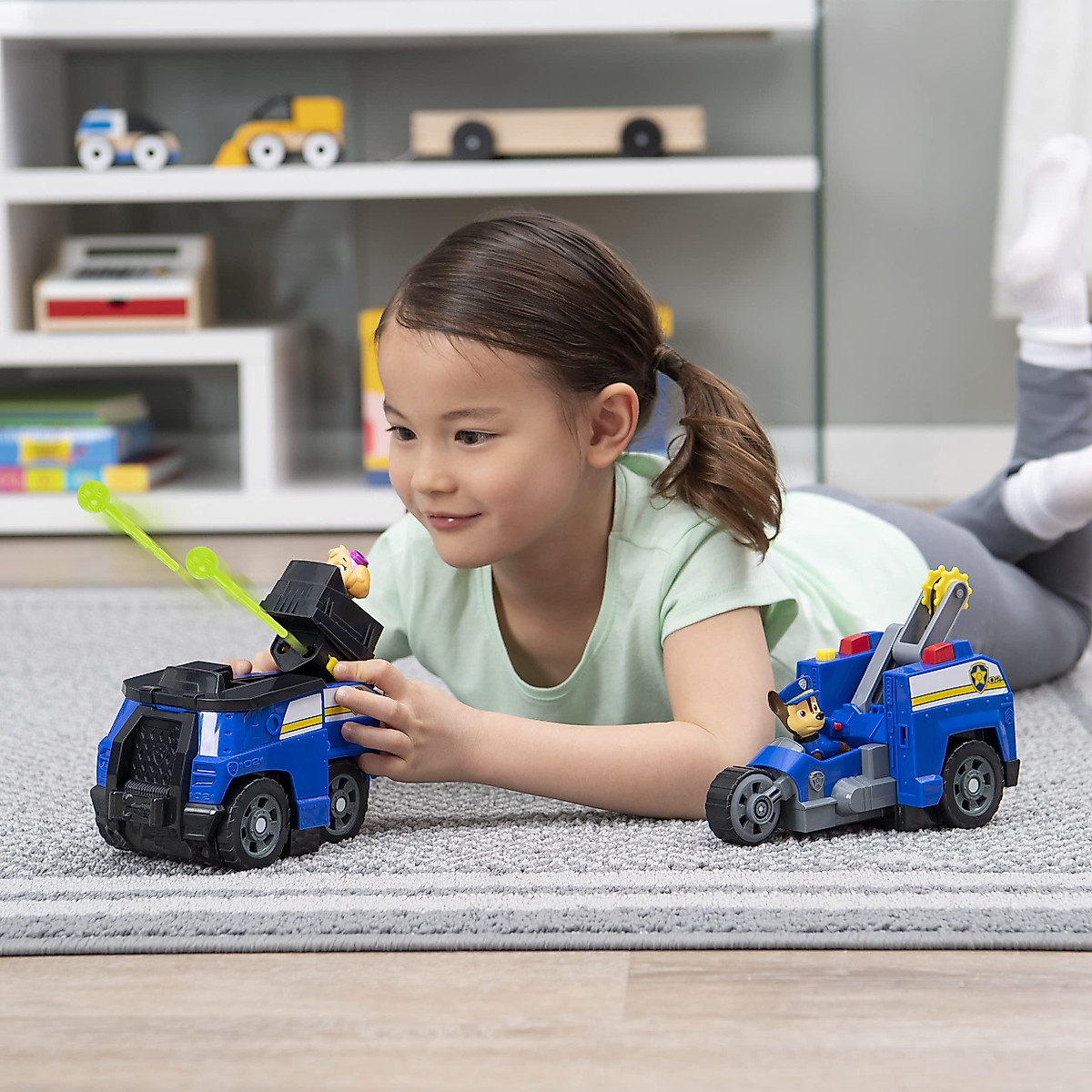 Paw Patrol, Chase Split-Second 2-in-1 Transforming Police Cruiser Vehicle with 2 Collectible Figures