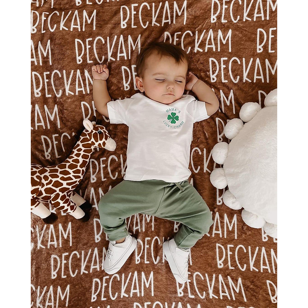 2PCS Infant Toddler Baby Boy St. Patrick 's Day Outfit Set Clover Letter Printed Short Sleeve T-Shirt Tops and Jogger Pants Set (White+Green, 6-12 Months)