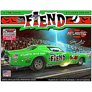 Atlantis The Fiend Tom Daniel 1/32 Scale Snap Together Funny Car AMCM8278
