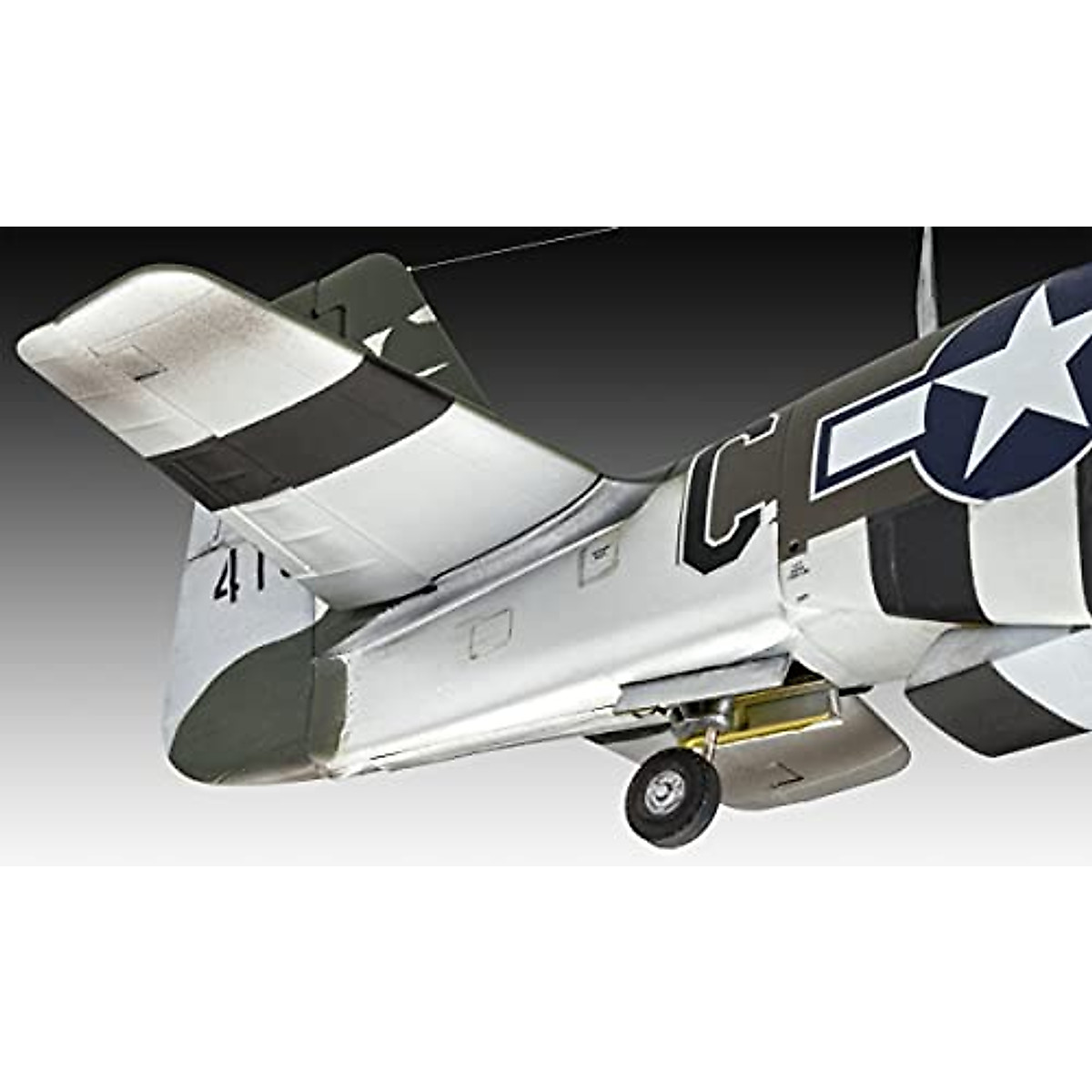Revell 03944 - P-51D Mustang 1: 32 Scale