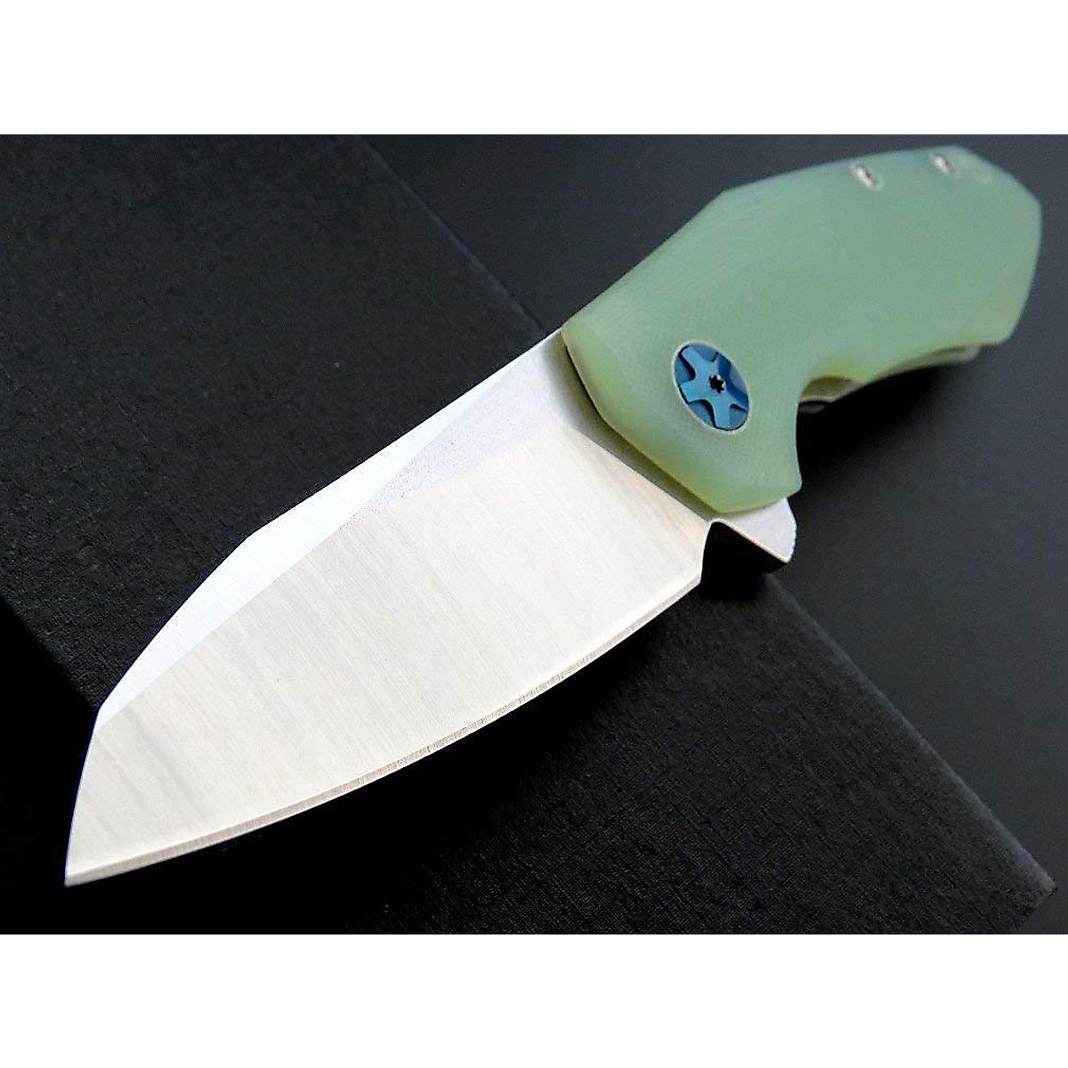Eafengrow 0456 Folding Knife G10 Handle D2 Blade Ball Bearing Flipper Hunting Knife Pocket Camping Survival Outdoor Knife (Jade)