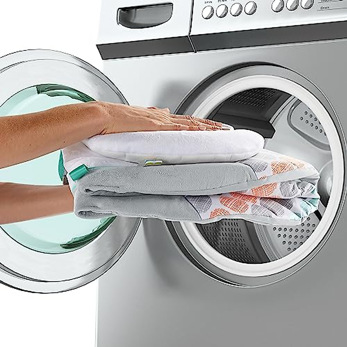 Bright Starts Portable Automatic 6-Speed Baby Swing with Adaptable Speed, Taggies, Music, Removable -Toy Bar, 0-9 Months 6-20 lbs (Whimsical Wild)