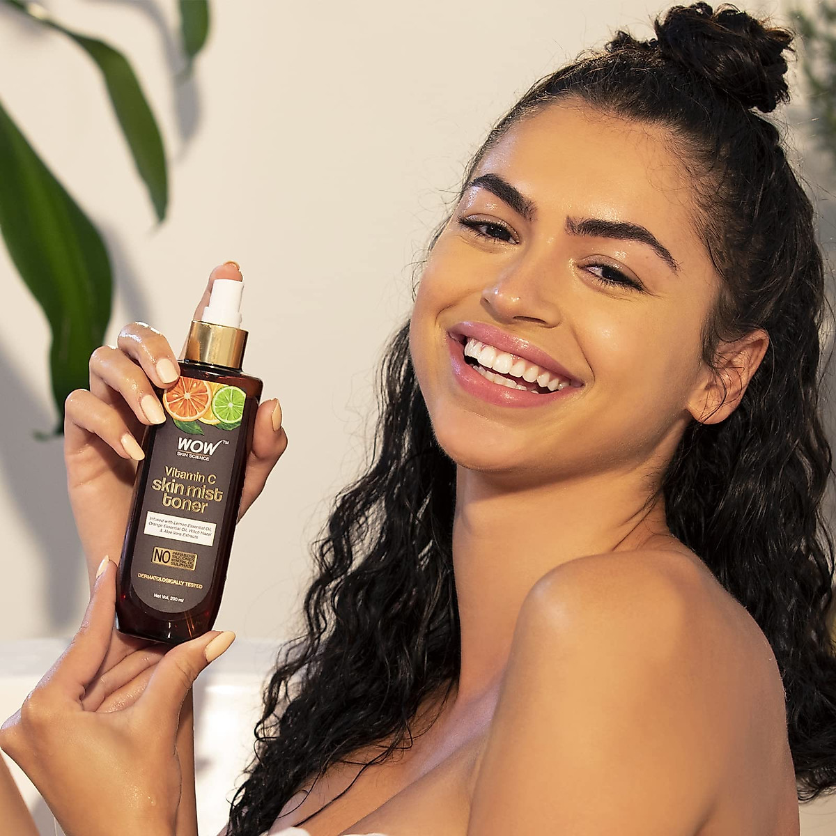 WOW Skin Science Vitamin C Mist Toner - Fight Aging, Facial Mist for Dull, Dry Skin - for All Skin Types - 200ml