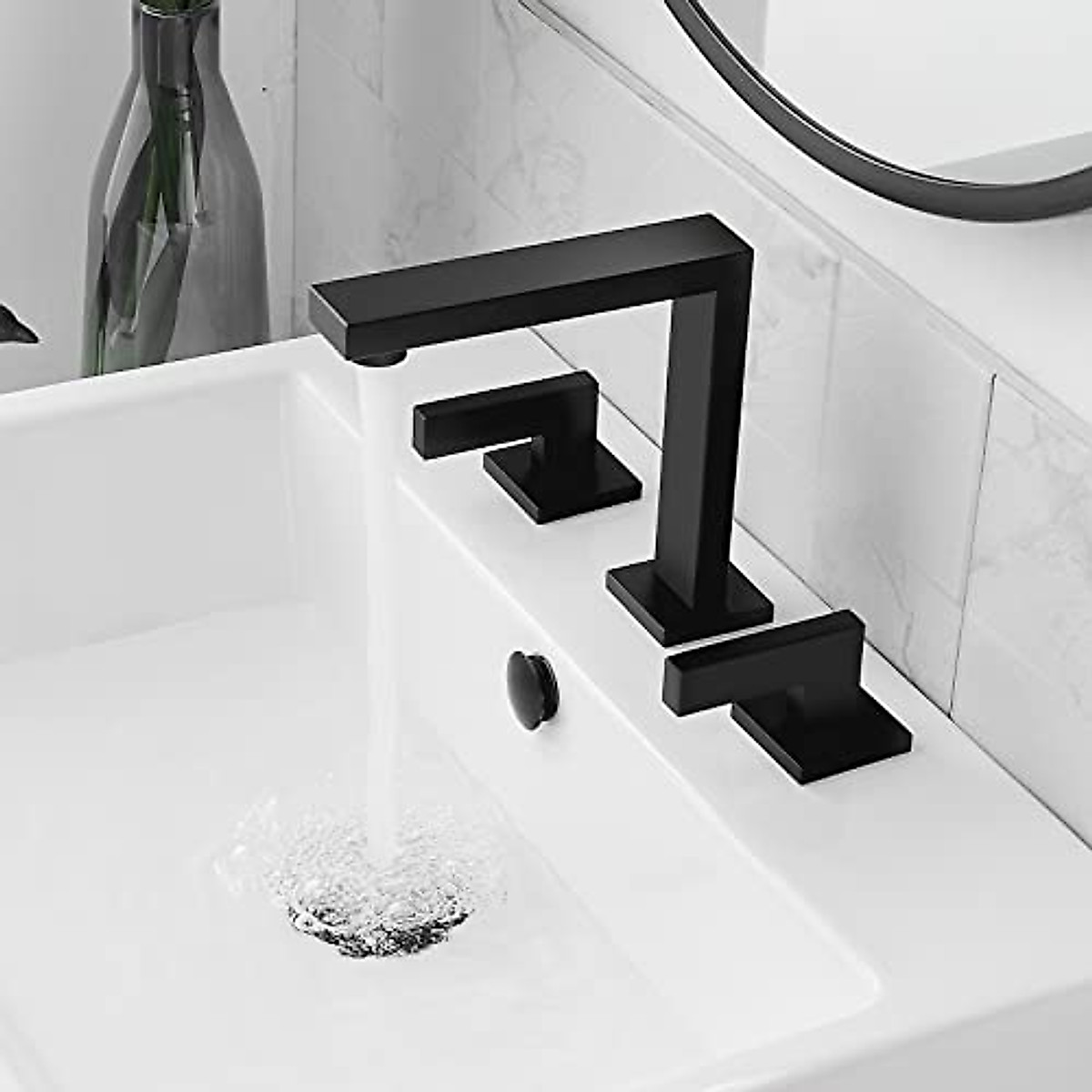 RUMOSE 8 inch Widespread Matte Black Bathroom Faucets for Sink 3 Hole Brass 2 Handle Lavatory Square Faucet Modern rv Bathroom Faucets