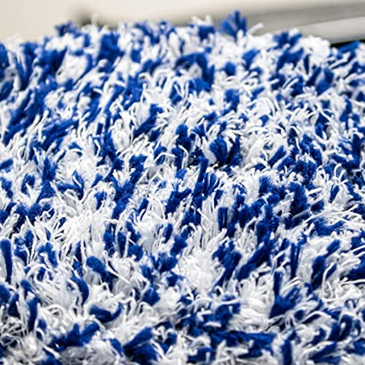 GYEON Quartz Q²M Smoothie Microfiber Car Wash Mitt - Ultra Soft Glide - Korean Microfiber Blend - Lint Free - Extended Durability - Scratch Free - Car Detailing - Car Bucket Wash