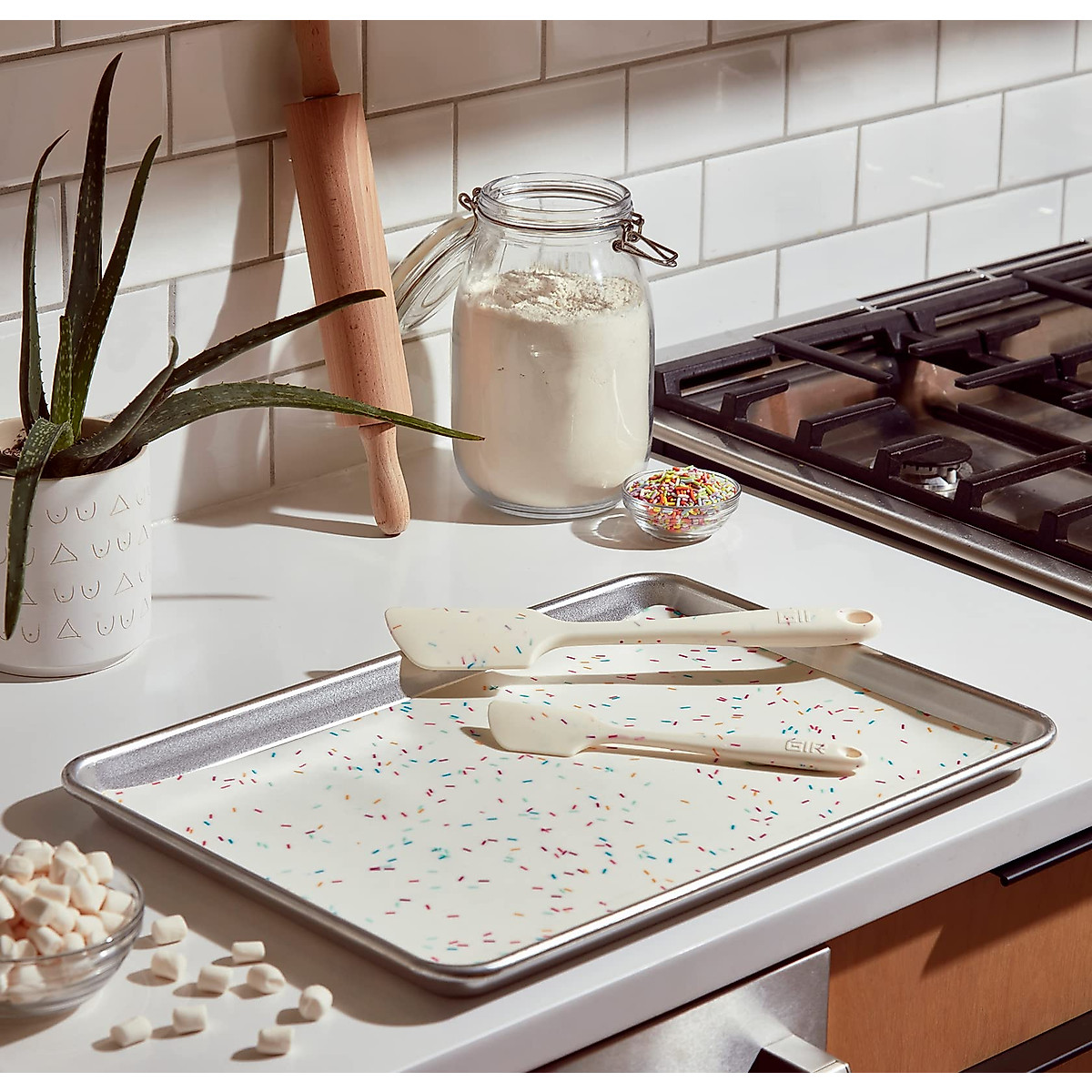 GIR: Get It Right Premium Silicone Baking Set - Non-Stick Heat Resistant Kitchen Baking Tools - Reusable Baking Mat, 11” and 8” Spatula – Sprinkles, (GIR3BK498SKL)