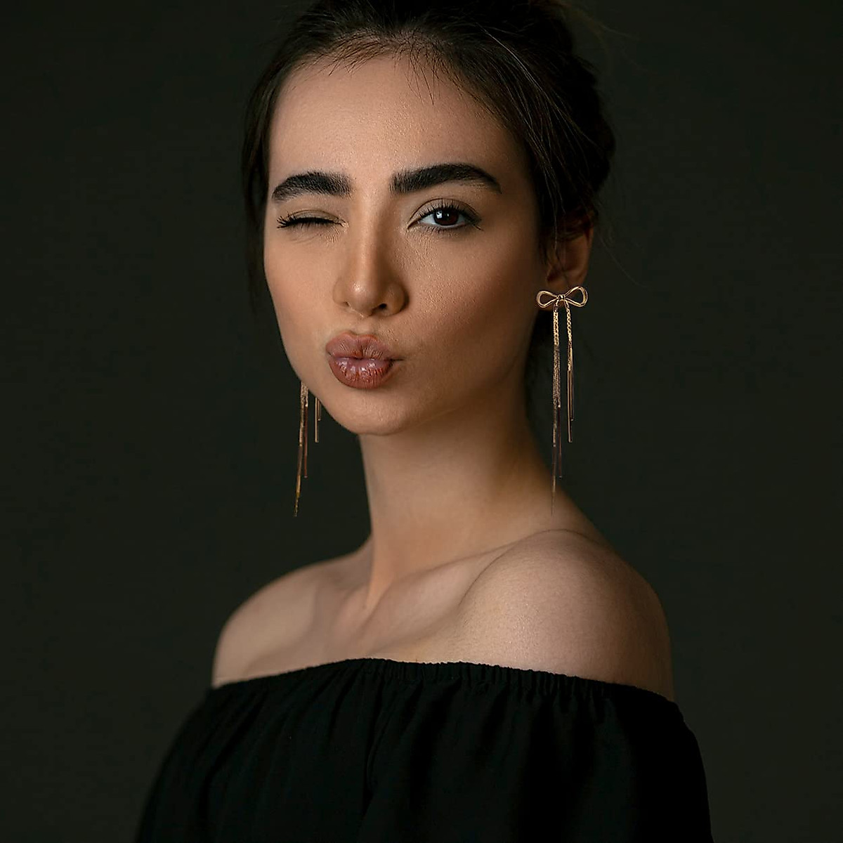 Agriajun Long Gold Bow Tassel Drop Dangle Earrings for Women- Dainty Metal Chain Dangling Shiny Bar Earring Statement Fringe Waterfall Wedding Bridesmaid Prom Jewelry Mother Gifts