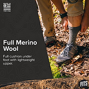 FITS Light Hiker Crew Sock for Men and Women, Made with Merino Wool, Breathable, Odor Resistant, Smart Cushioned Hiking Sock, Navy, Medium