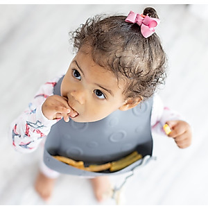 BUSY BABY Bungee Bib & Utensil Set – Adjustable Silicone Bib with Pocket & Tethered Utensils for Babies & Toddlers