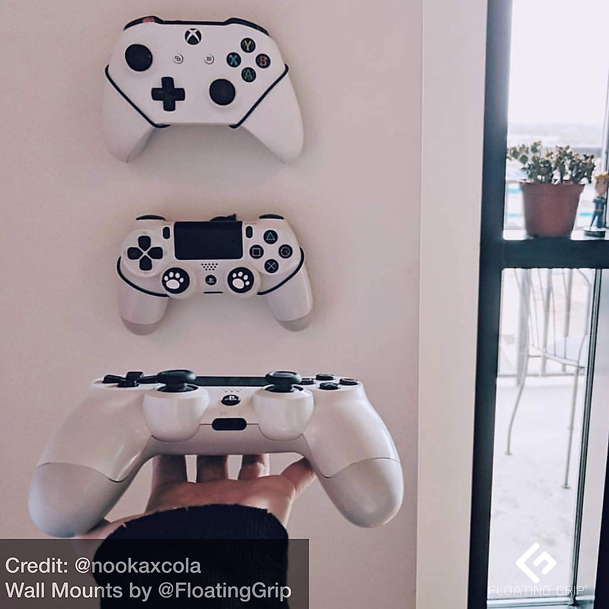 2x Xbox Controller Wall Mount