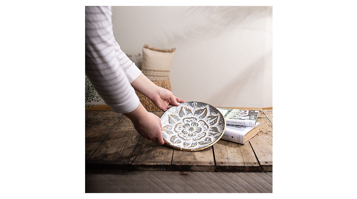 Foreside Metal Decorative Tray - Perfect for Home Decor