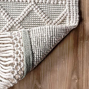 nuLOOM Tabatha Tassel Wool Area Rug, 5' x 8', Cream