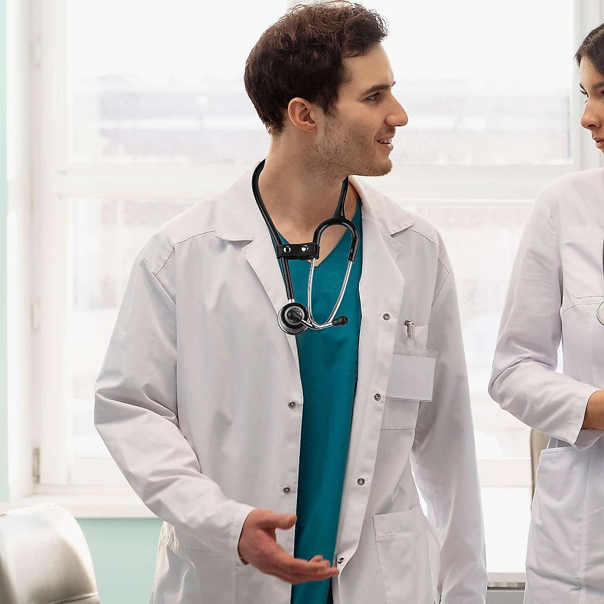 Beautyflier Adjustable Stethoscope Clip for All Models: Littmann, ADC, MDF, Adscope, Stethoscope Securing Safety Clip Perfect for Physicians, Nurses, EMT (Black, Microfiber Leather, 2pcs)