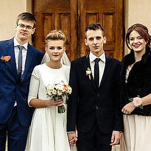 Hicarer 8 Pieces Pearl Wrist Corsage Bands for Wedding Faux Wrist Bands Elastic 8 Pairs Boutonniere Magnets 2 Rolls Green Floral Wrapping Tapes for DIY Handmade Prom