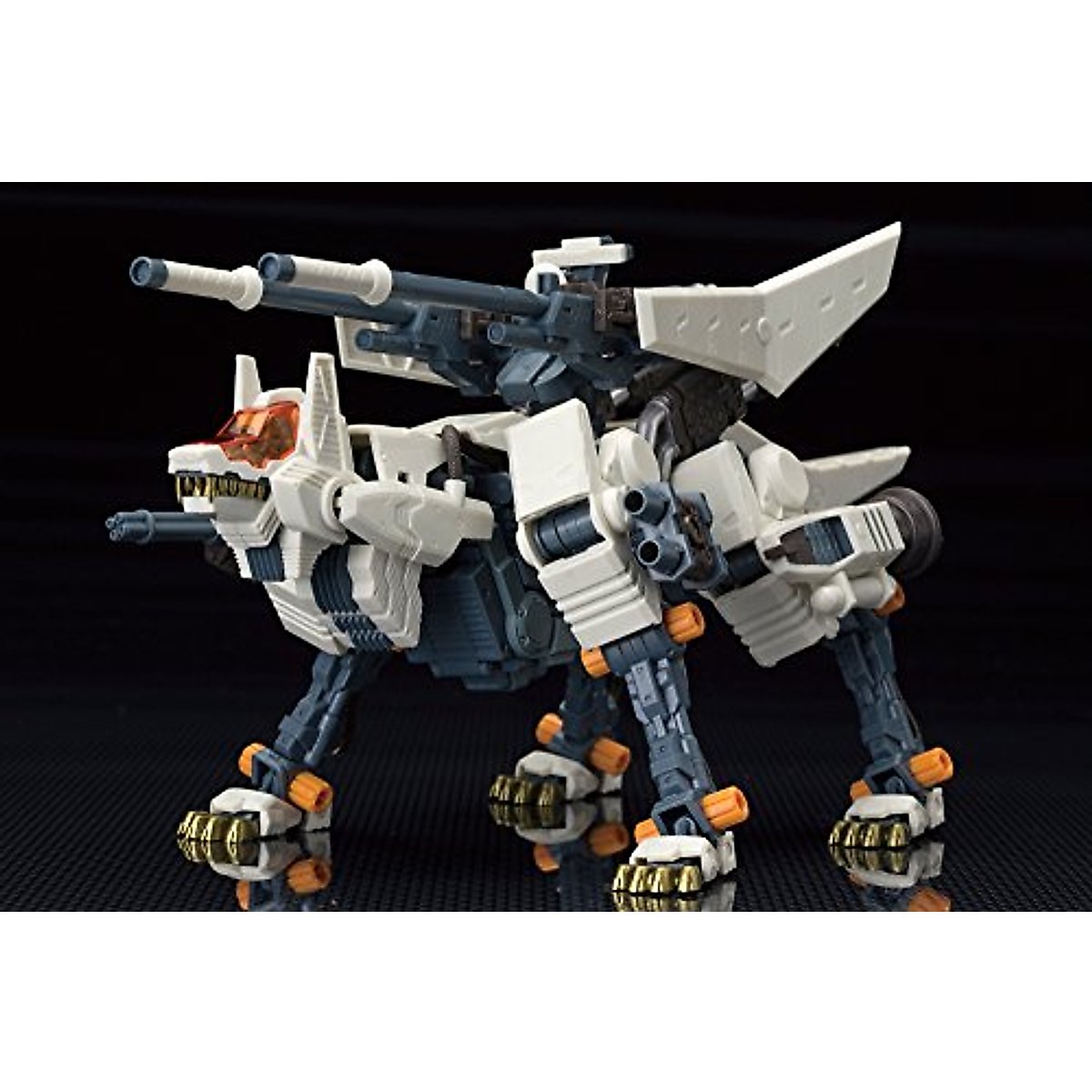 Kotobukiya Zoids: RHI-3 Command Wolf Repackage Version Plastic Model Kit, Multicolor
