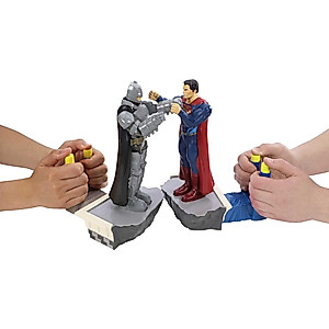 Mattel Games Batman Vs. Superman Rock 'Em Sock 'Em Robots 2-Player Kids Game, Fighting Robots Action Game (Amazon Exclusive)