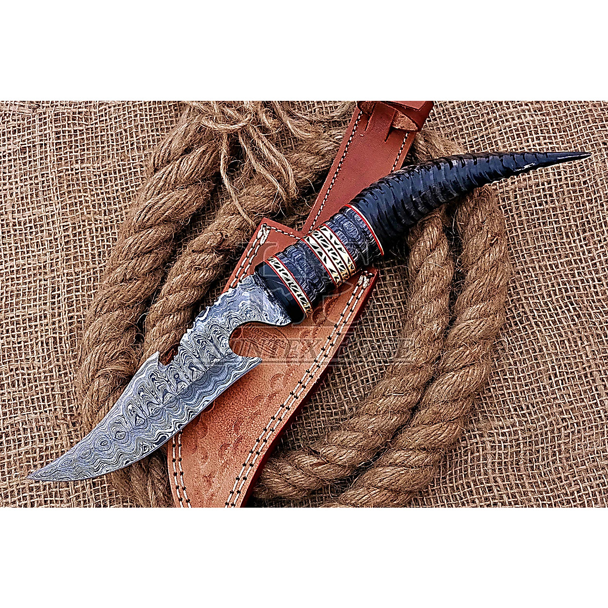 HUNTEX Unique Custom Handmade Hand Forged Ladder Pattern Damascus Steel 12.5 Inch Long Full Tang Buffalo Horn Handle Razor Sharp Hunting Camping Hunter's Gut Hook Knife with Genuine Leather Sheath