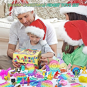 640Pcs Party Favors for Kids, Fidget Pack Goodie Bags Bulk Toys Treasure Box for Boys and Girls, Birthday Party Stocking Stuffers, Pinata Filler Stuffers Toys for Classroom Carnival Prizes Gifts