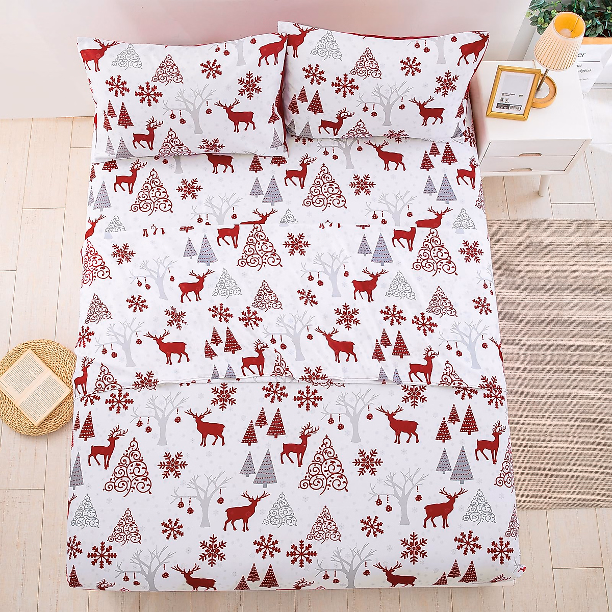 Luxudecor Christmas Sheets Set Queen Size 4 Piece Red Reindeer Fitted Sheet Deep Pocket Soft Microfiber Bedding Sheets and Pillowcase Set for All Seasons